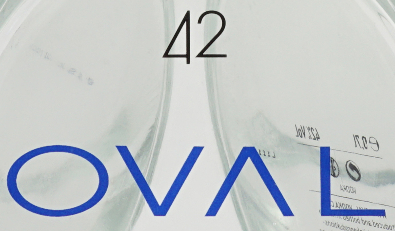 Oval Vodka 42 Strong 0,7 Liter günstig im Shop kaufen.